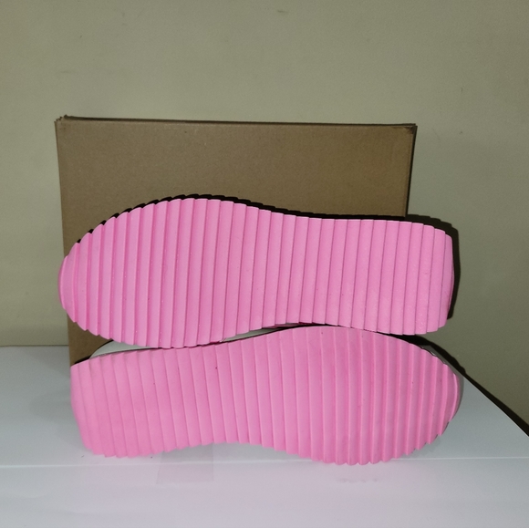 Steve Madden | Shoes | Steve Madden Denney Ladies Pink Multi Sneakers ...